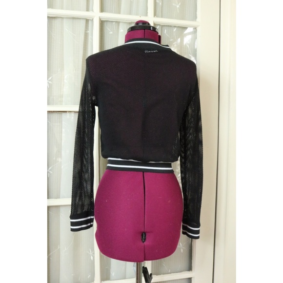 Beach Royal | Sweaters | Black Fishnet Crop Zipper Long Sleeve ...
